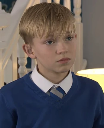 Oscar Osborne | Hollyoaks Wiki | Fandom