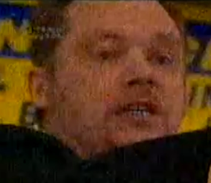 Auctioneer (Steve Garti) | Hollyoaks Wiki | Fandom