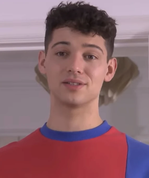 Ollie Morgan | Hollyoaks Wiki | Fandom