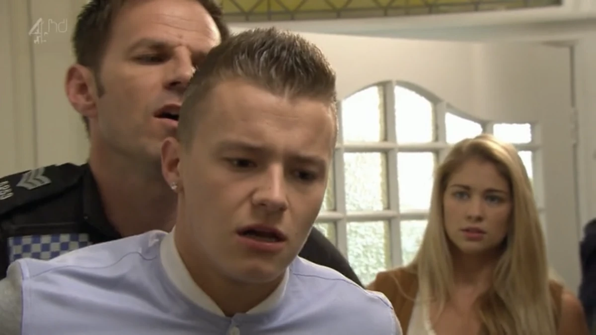 Episode 4188 (12th August 2015) | Hollyoaks Wiki | Fandom