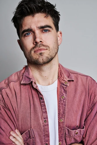 Jesse Fox | Hollyoaks Wiki | Fandom