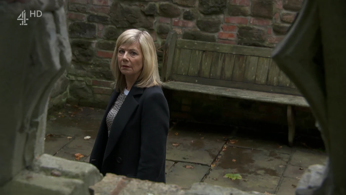 Episode 5981 (14th November 2022) | Hollyoaks Wiki | Fandom