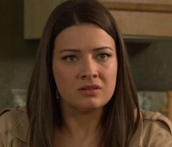 Lindsey Roscoe | Hollyoaks Wiki | Fandom