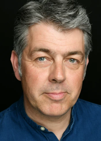 Oliver Senton | Hollyoaks Wiki | Fandom