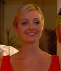 Izzy Davies | Hollyoaks Wiki | Fandom