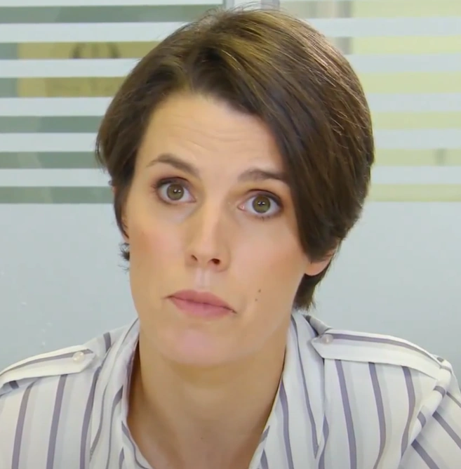Solicitor (Cassie Vallance) | Hollyoaks Wiki | Fandom