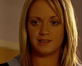 Ellie Hunter | Hollyoaks Wiki | Fandom