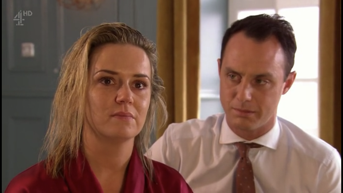 Episode 4512 (8th November 2016) | Hollyoaks Wiki | Fandom Episode 4512 (8th November 2016) | Hollyoaks Wiki | Fandom