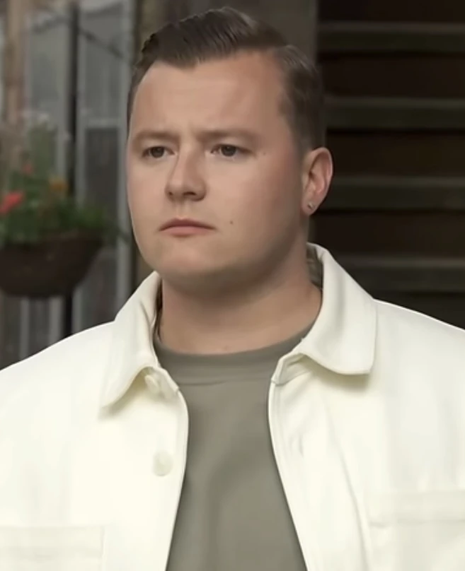 Robbie Roscoe | Hollyoaks Wiki | Fandom