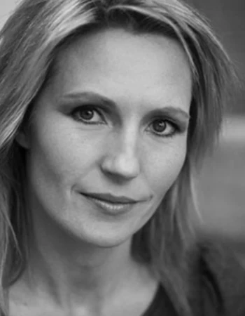 Helen Grace | Hollyoaks Wiki | Fandom