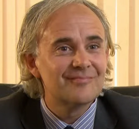 Doctor Robinson | Hollyoaks Wiki | Fandom