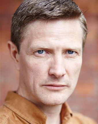 Giles Ford | Hollyoaks Wiki | Fandom