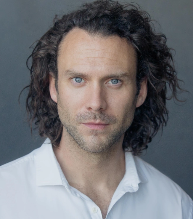 Glen Fox | Hollyoaks Wiki | Fandom