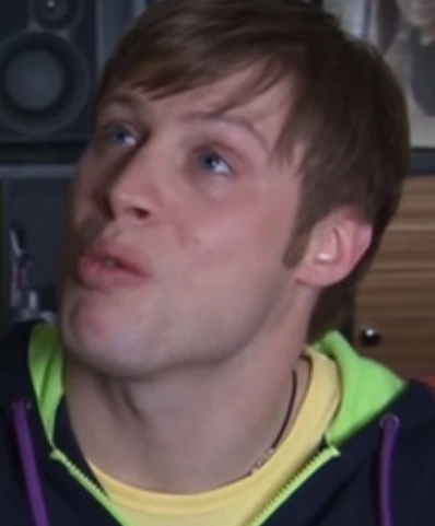 Spencer Gray | Hollyoaks Wiki | Fandom