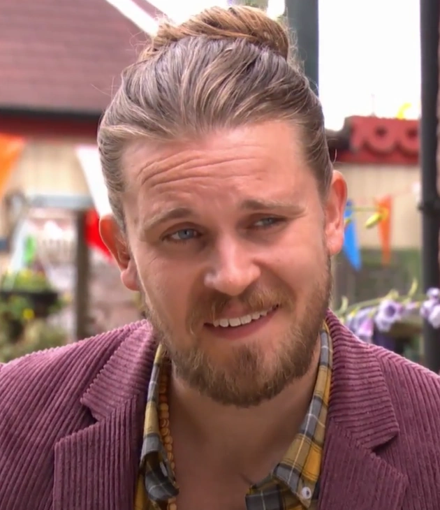 Neil Jones (William Rodell) | Hollyoaks Wiki | Fandom