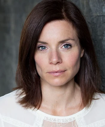 Anna Acton | Hollyoaks Wiki | Fandom