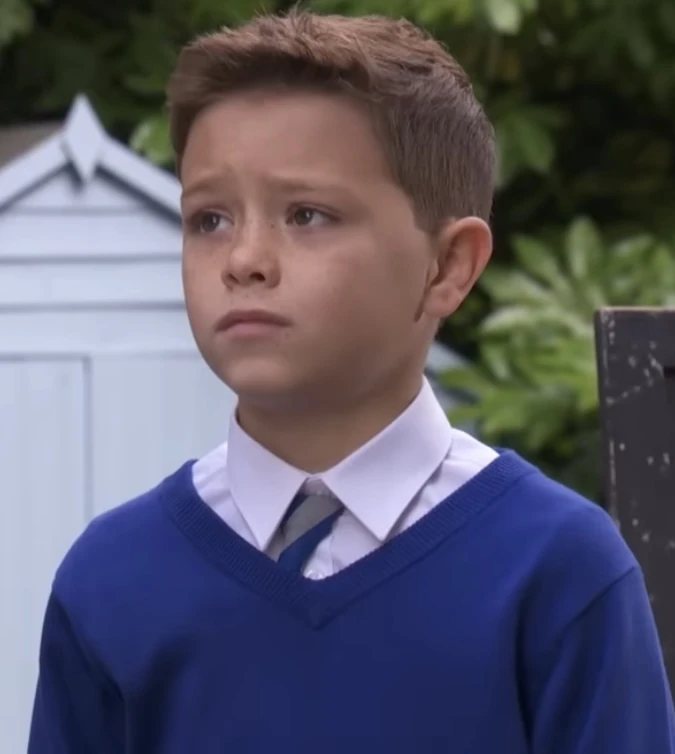 Curtis Royle | Hollyoaks Wiki | Fandom