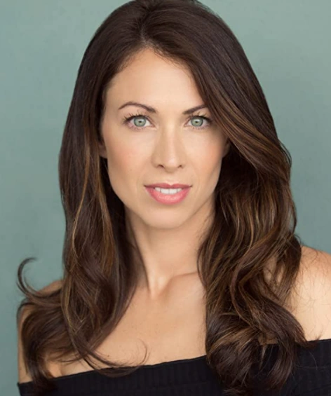 Laura Hopper | Hollyoaks Wiki | Fandom