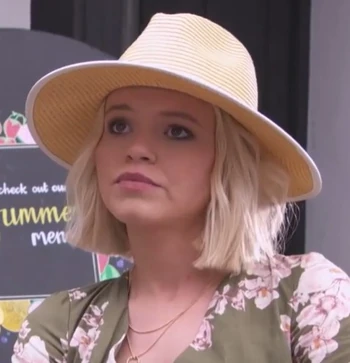 Dilly Harcourt | Hollyoaks Wiki | Fandom