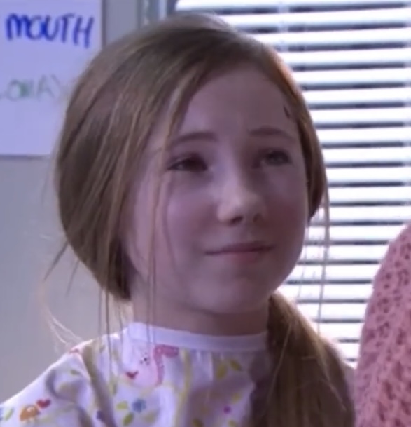 Peri Lomax List Of Appearances Hollyoaks Wiki Fandom