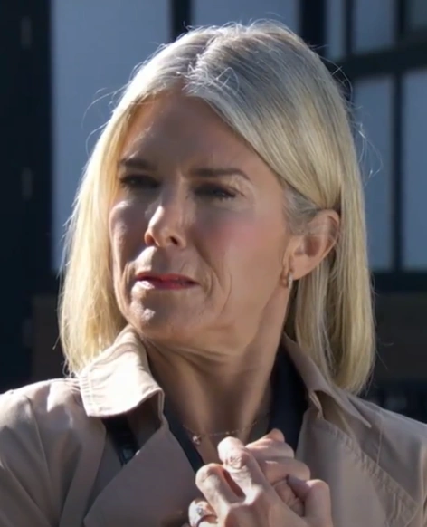 Valerie Valmont | Hollyoaks Wiki | Fandom