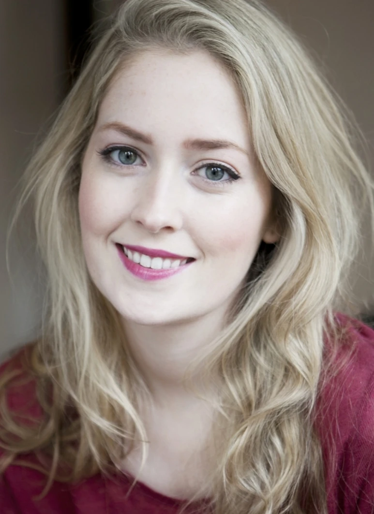 Beth Kingston | Hollyoaks Wiki | Fandom