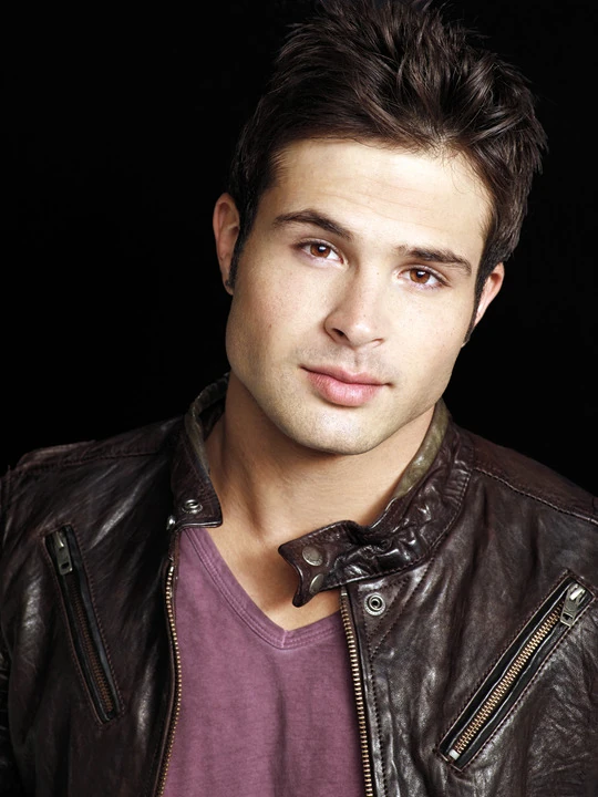 Eddie Duran | Hollywood Heights Wiki | Fandom