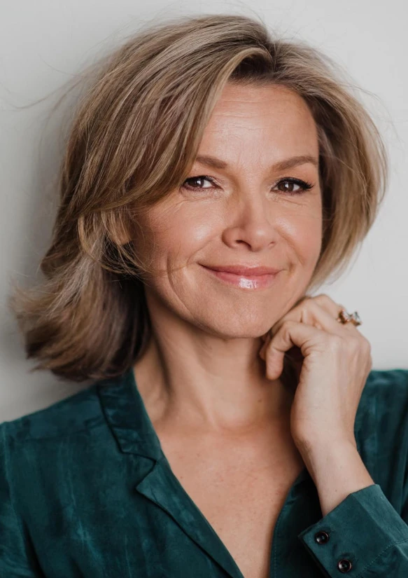 Justine Clarke | Home And Away Soap Opera Wiki | Fandom