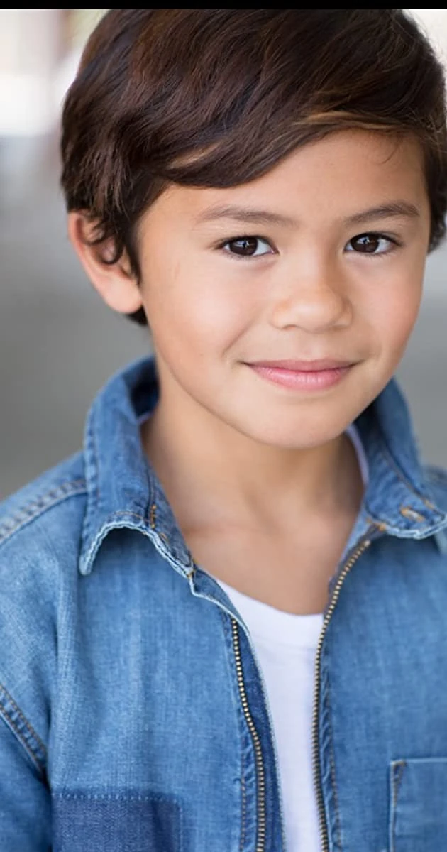 Deric McCabe | Home Before Dark Wiki | Fandom