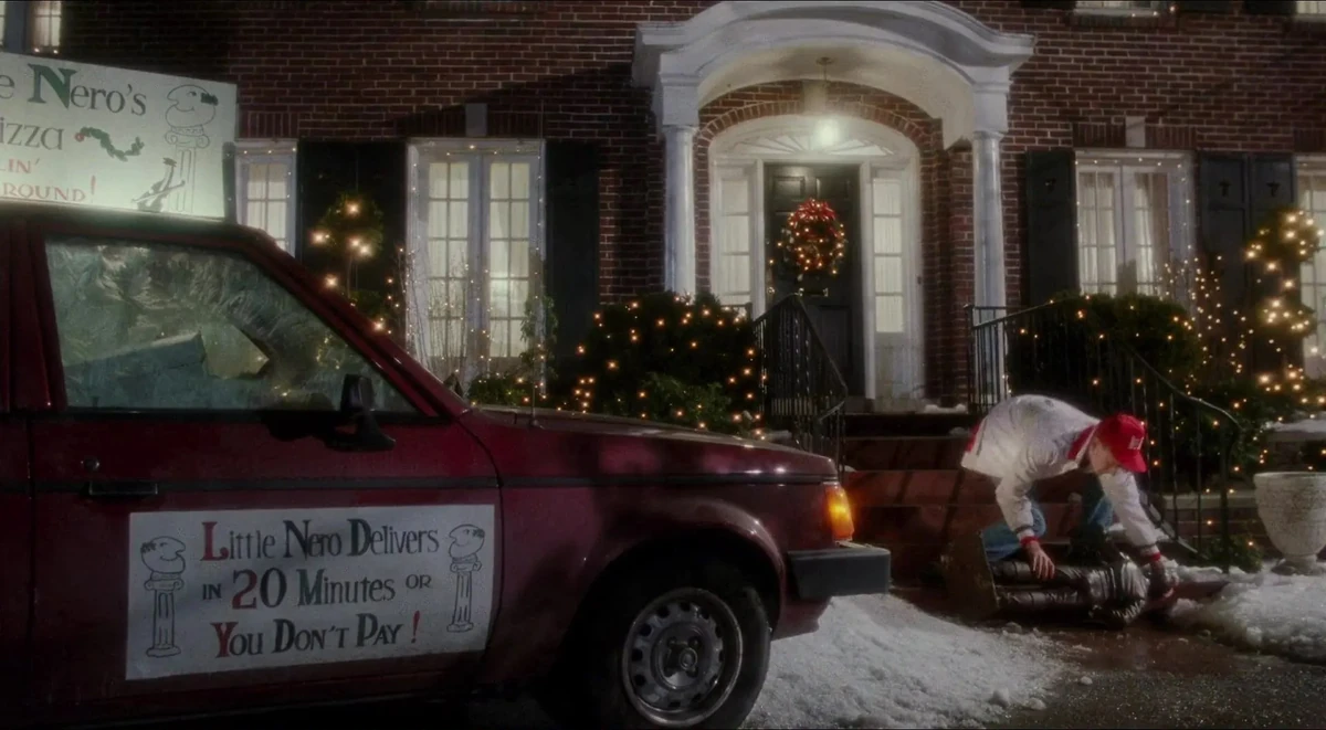 Statue | Home Alone Wiki | Fandom