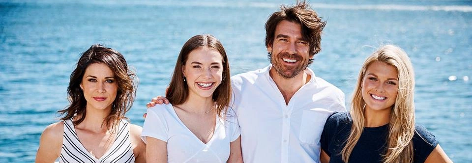 User blog:AustralianTv/The time to select your favourite 2017 Home and ...