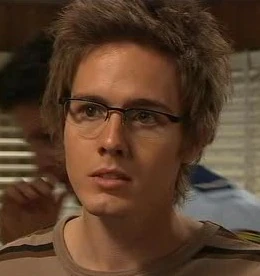 Robbie Hunter | Home and Away Wiki | Fandom