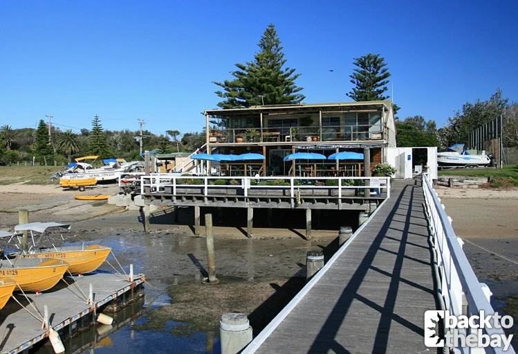 Pier Diner | Home and Away Wiki | Fandom