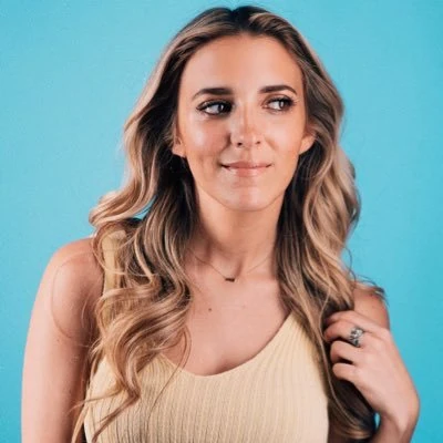 Roxy Striar | Honest Trailers Wikia | Fandom