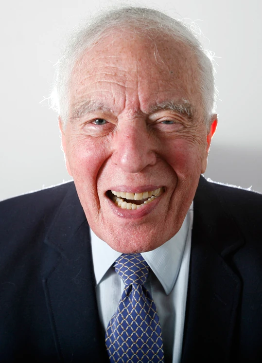 Angus Scrimm | Horror Film Wiki | Fandom