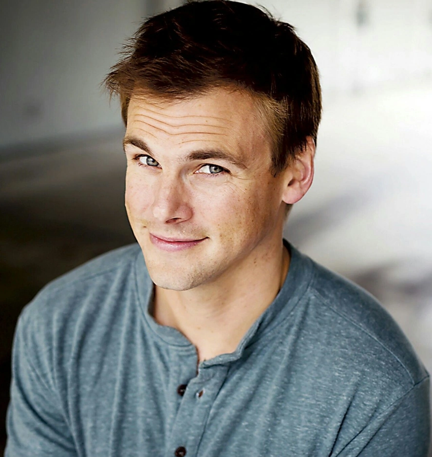 Mike Leighton | Hospital Dramas Wiki | Fandom