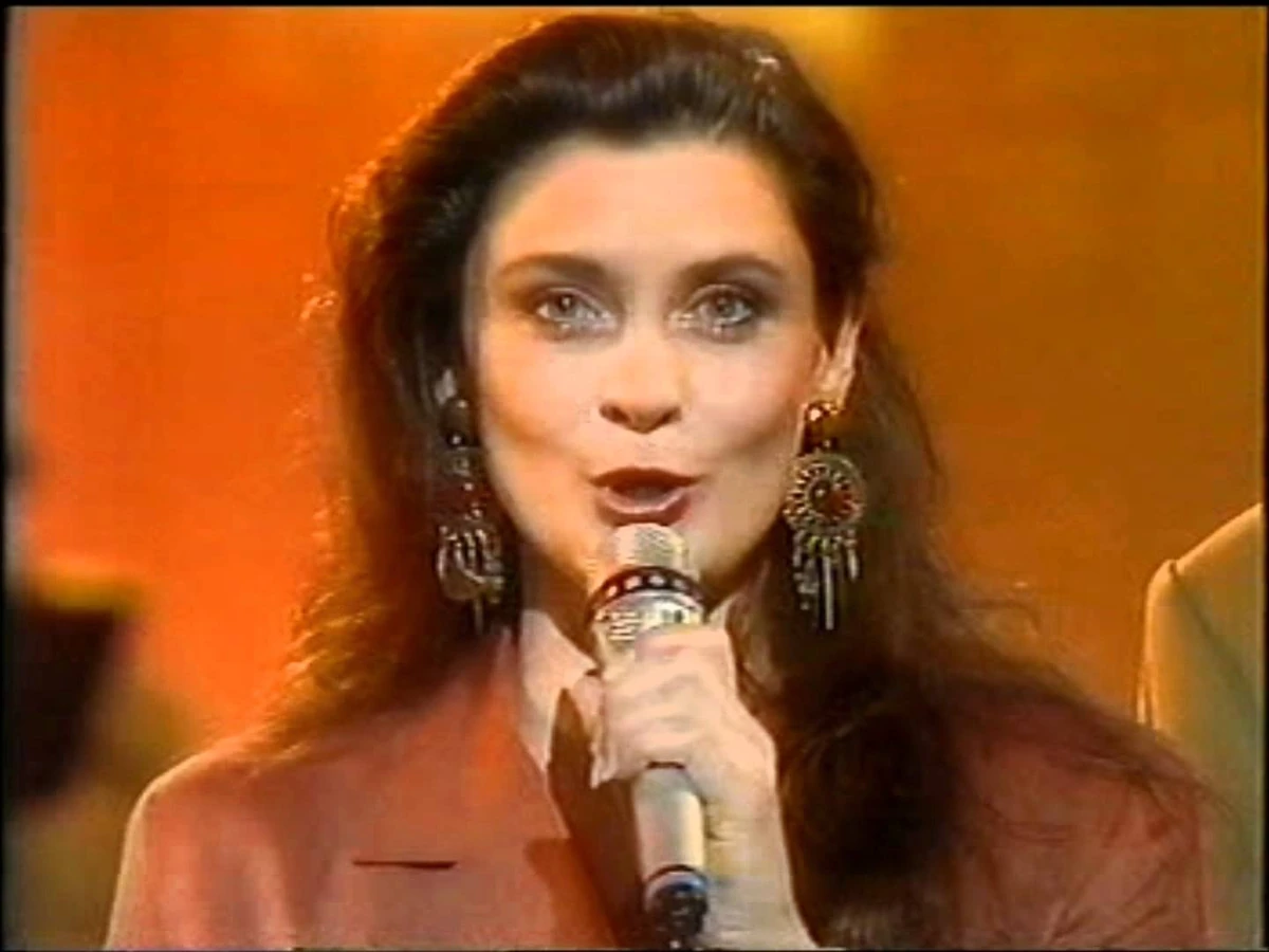 Ingeborg Hungnes | Hotel Cæsar Wiki | Fandom