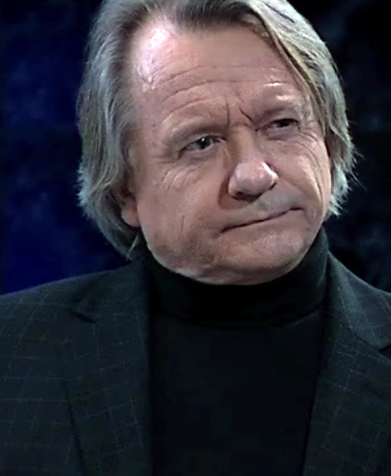 Elliot Hiltun | Hotel Cæsar Wiki | Fandom