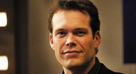 Scott Wallace | Hotel Cæsar Wiki | Fandom