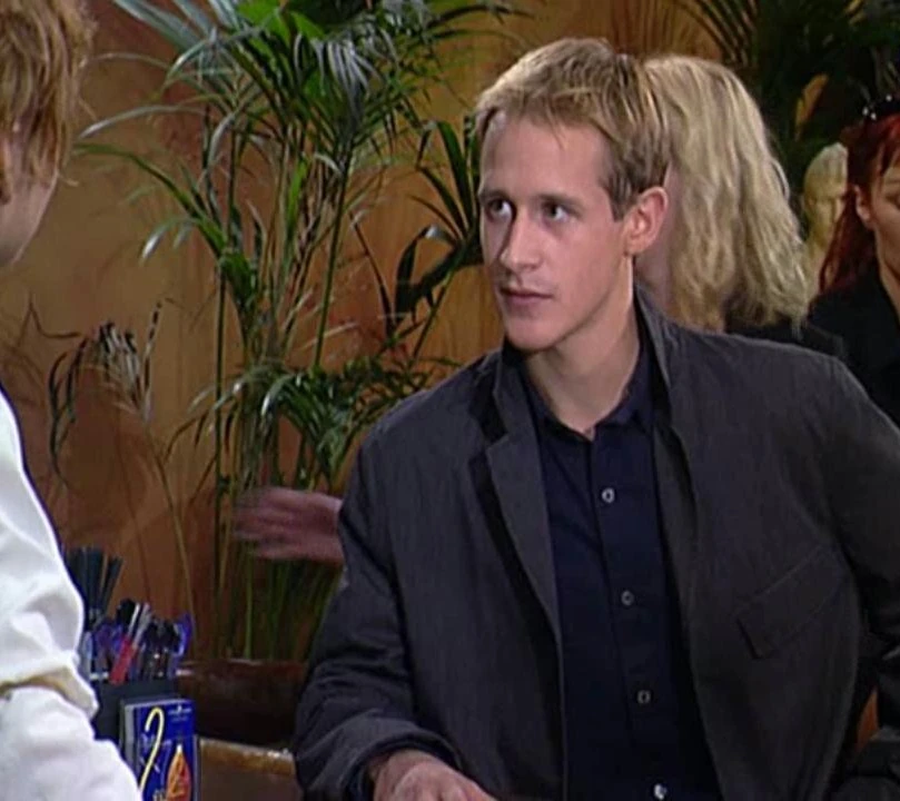 Thomas Hildring/Galleri | Hotel Cæsar Wiki | Fandom