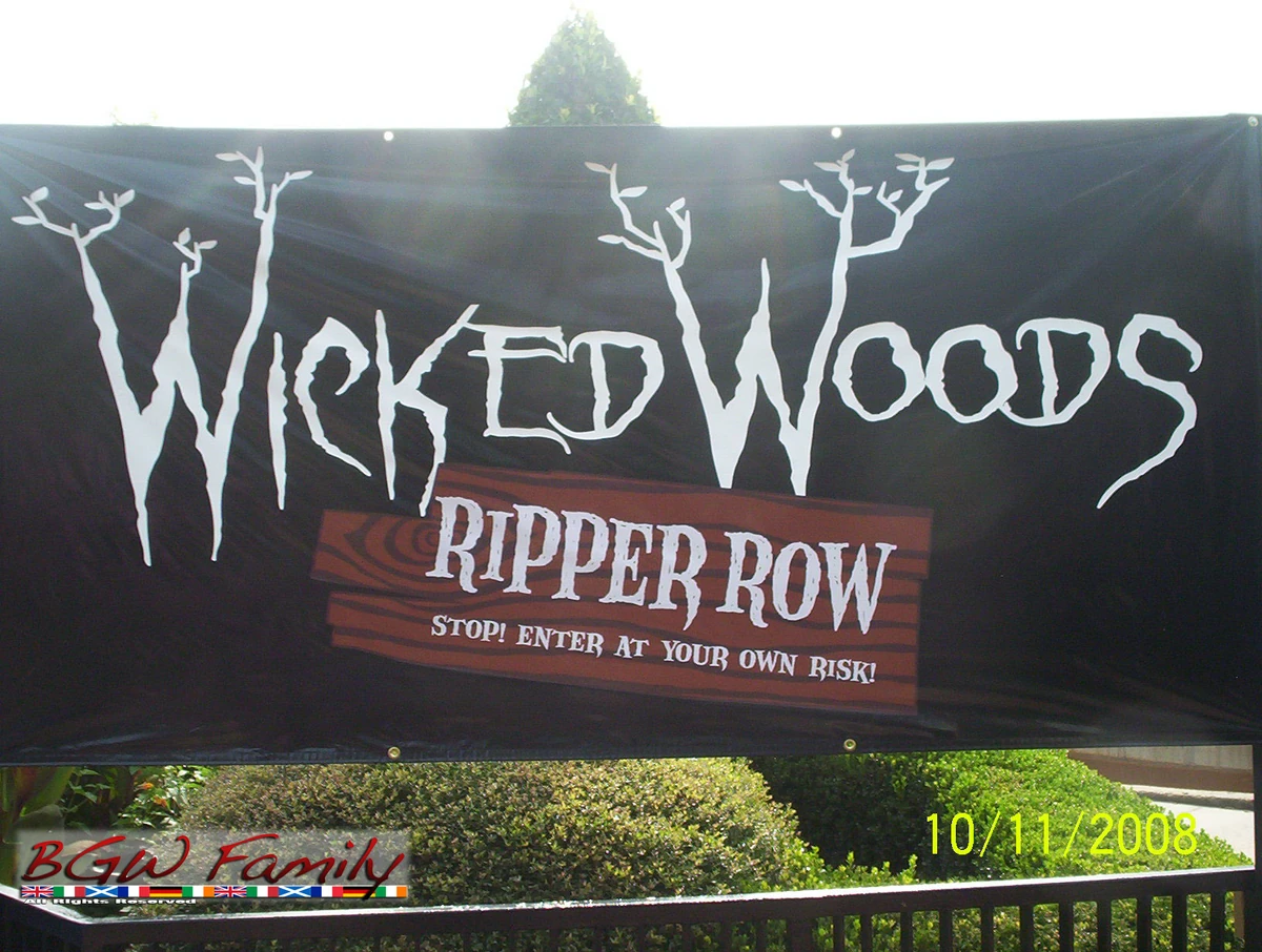 Wicked Woods: Ripper Row | Howl-O-Scream Wiki | Fandom