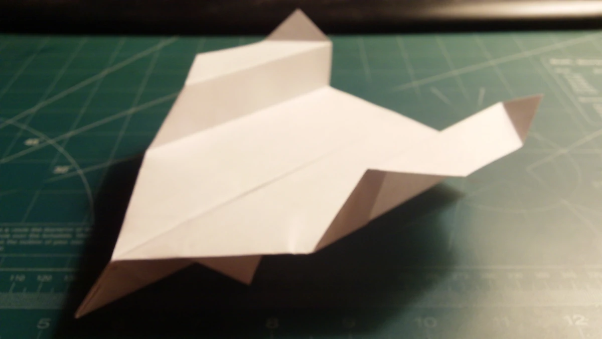 OAE A2-10 StarSpectre | Paper Airplane Wiki | Fandom