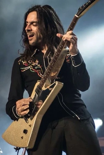 Brian Bell | Humans Wiki | Fandom