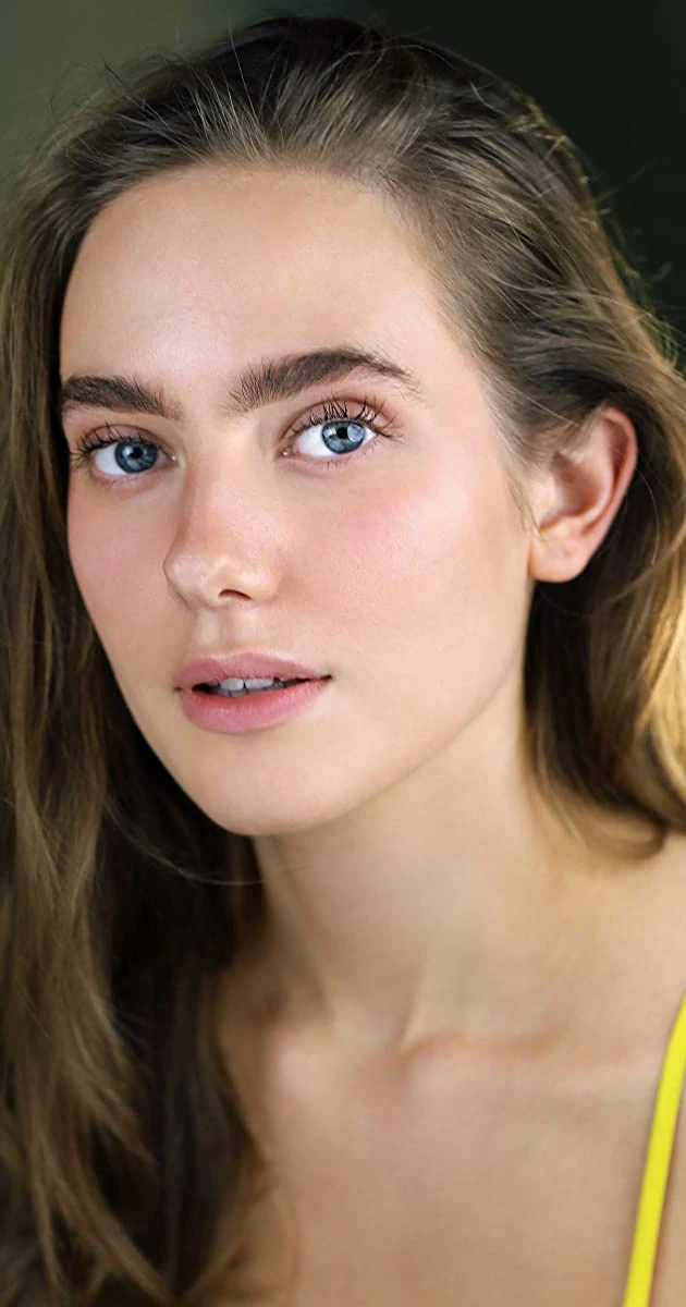 Lilly Cooper | Wiki Hunger Games France | Fandom