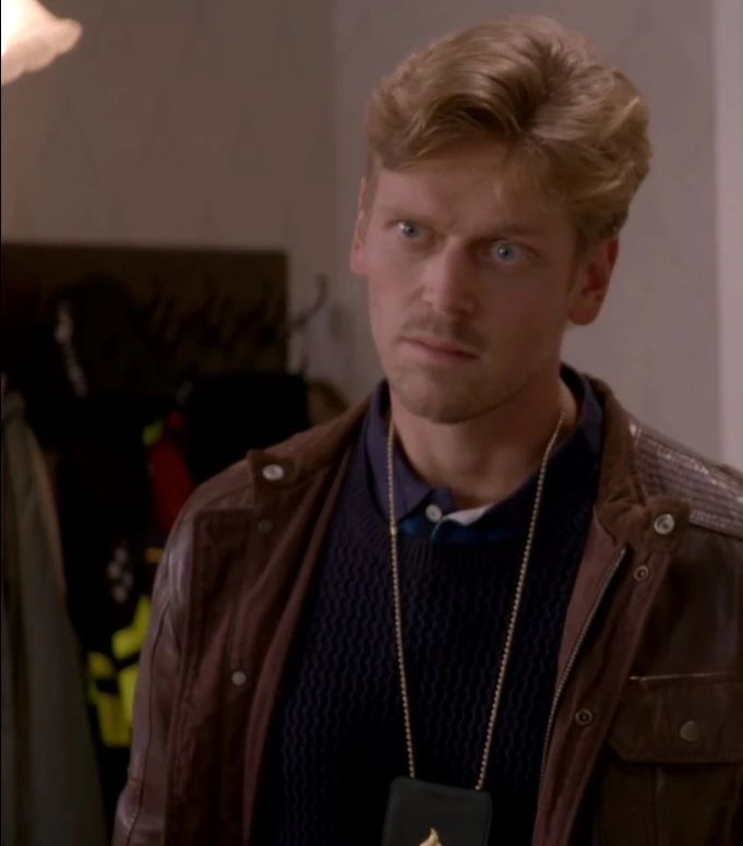 Simon | Hunter Street Wiki | Fandom