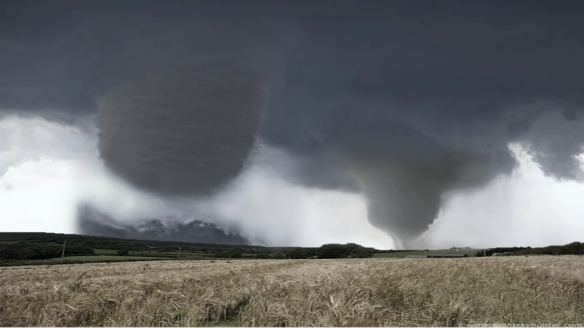 Forgotten twin violent bulb shaped tornado of Finzonia "the Tornado of ...