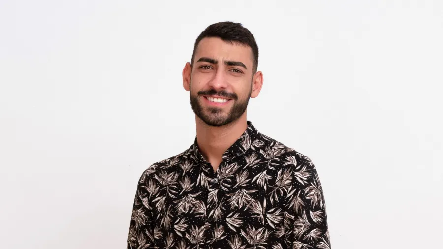 Josh Cemaloğlu | I Kissed a Boy Wiki | Fandom