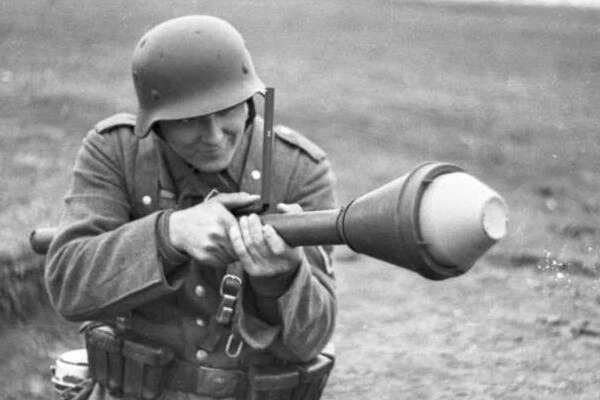 Panzerfaust | Item Asylum Ideas Wiki | Fandom
