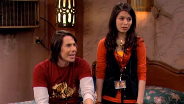Sparly | ICarly Wiki | Fandom