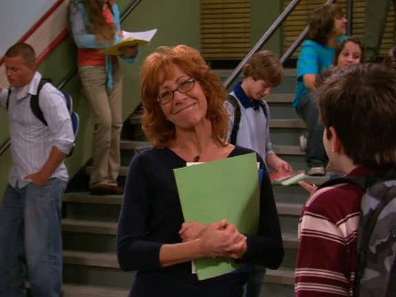 Ms. Francine Briggs | iCarly Wiki | Fandom